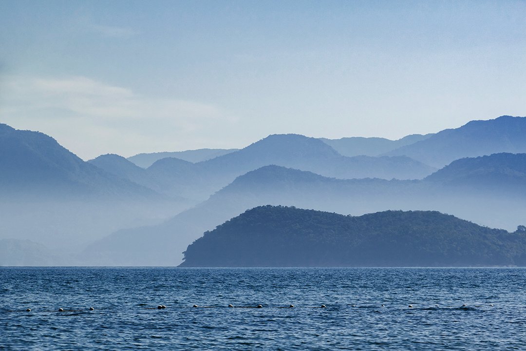 Blue Hour Bay – Pedro Sales